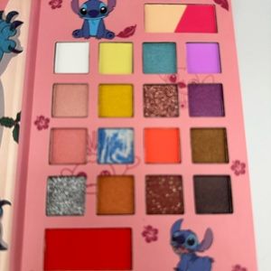 Lilo & Stitch | Makeup | Lilo Stitch Christmas Eyeshadow Palette New ...